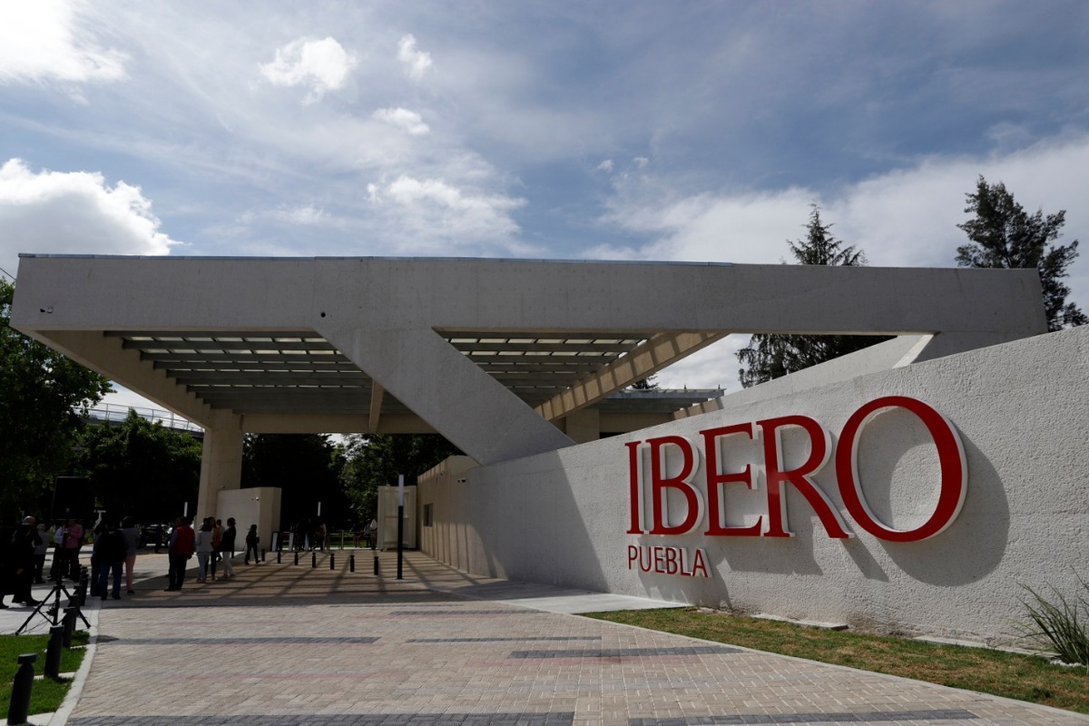 Estudiantes y docentes de la IBERO Puebla exigirán la aparición con ...